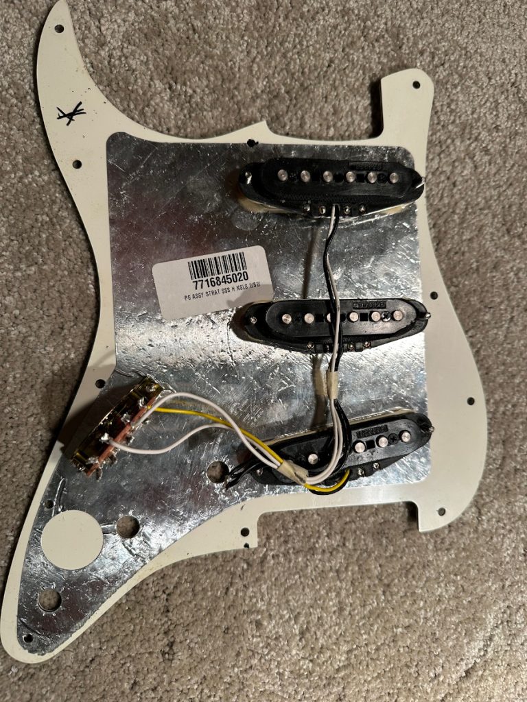 Fender Stratocaster Mid Circuit Booster Kit Installation / Fitting